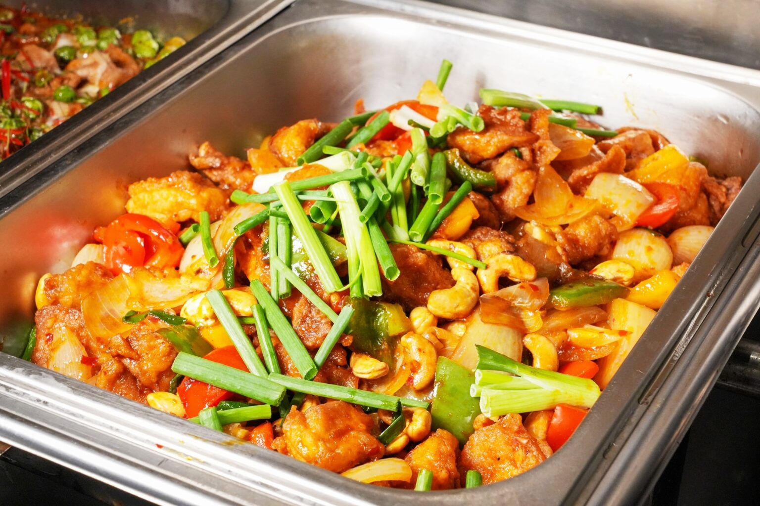 INTERNATIONAL LUNCH BUFFET / SEAFOOD BUFFET DINNER - MESTYLE Museum Hotel